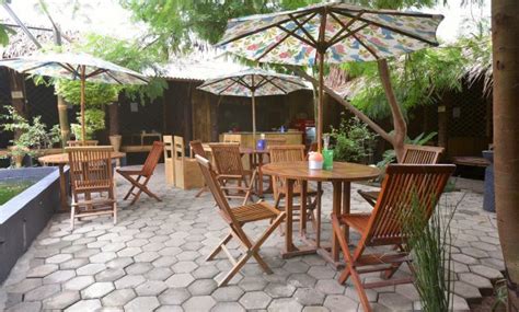 10 Rekomendasi Tempat Makan Untuk Bukber Dengan Keluarga di Tebet, Salah Satunya Warung Mafia!