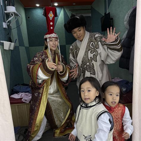 장난감 나눔 이벤트를 준비했어요 몽골에 거주하시는 분들만 참여 가능하며 댓글로 ”참여“ 라고 작성해주시면 되세요 몽골말로 작성해도 좋아요 장난감은 최대한 깨끗하게