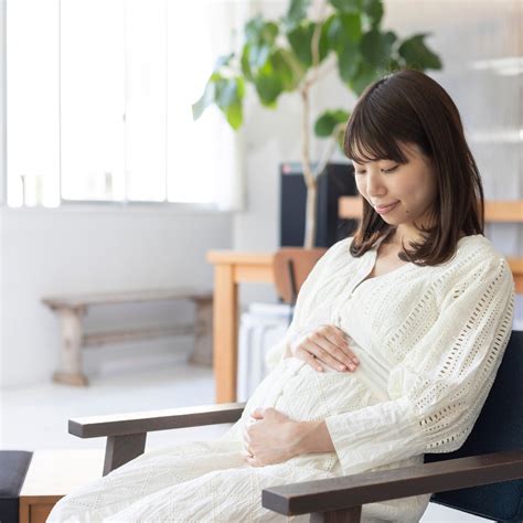 【医師監修】妊娠中におなかをさすってはいけない？触れる際の注意点や張ったときの対処法を解説 トモニテ