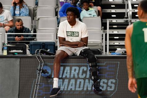 Baylors Jonathan Tchamwa Tchatchoua And The Walking Miracle The Athletic