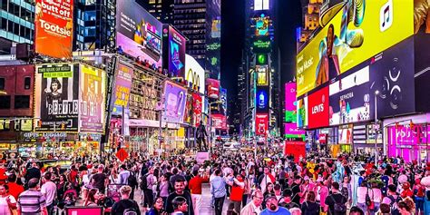 NAKED IN TIMES SQUARE PROMPT