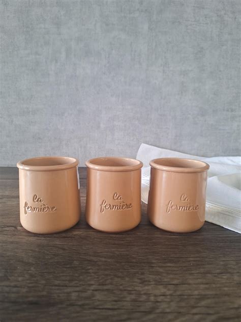Set Of 3 La Fermière Yogurt Pots Limited Edition Powder Pink Glazed
