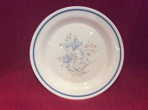 Pyrex Iris Blue Iris Tea Plate 19cm Diameter Circa 1985 Etsy Pyrex Iris Blue Iris Tea Plate 19cm Diameter Circa 1985 Etsy