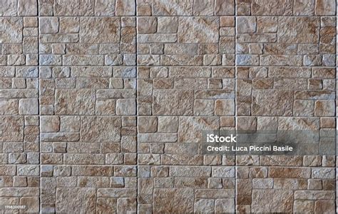 Dinding Cladding Untuk Eksterior Yang Terbuat Dari Stoneware Dengan