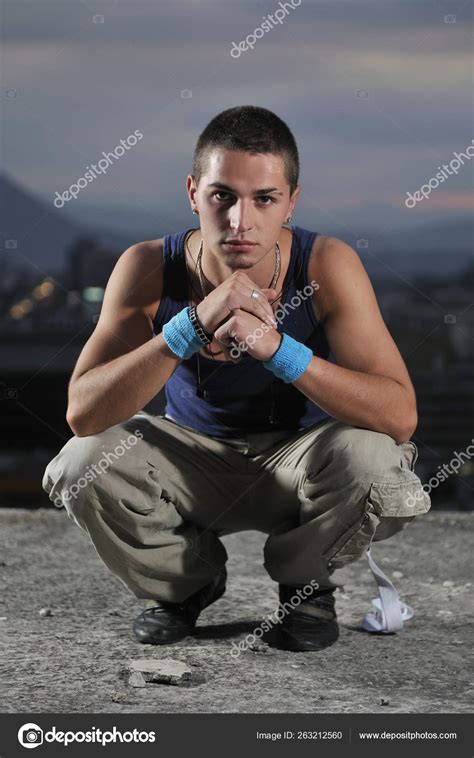 Crouching Pose Reference Crouching Pose Reference