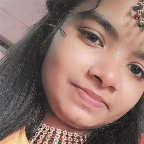 Queen Versha Youtube