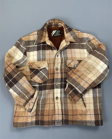 1970s 80s Sherpa Lined Wool Blend Plaid Flannel Jacket Boardwalk Vintage