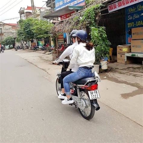 Con Trai Ch Y Xe G T N G I D Th Nh C Ng Banh Vn