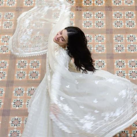 Pin Di Dreamer Su Ayeza Khan Jaan E Jahan Mahnoor Shehram Nel 2024