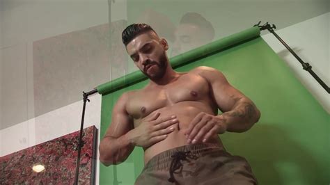 Hottest Muscle Cumshot ThisVid Com Hottest Muscle Cumshot ThisVid Com