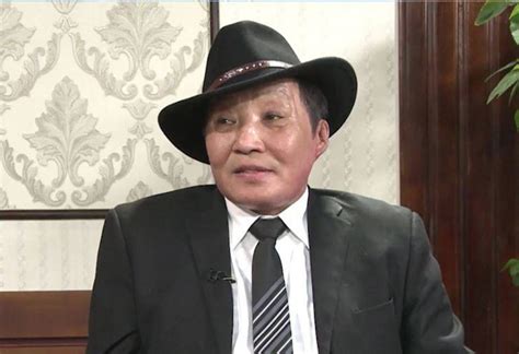 С Эрдэнэ өлсгөлөн зарлажээ