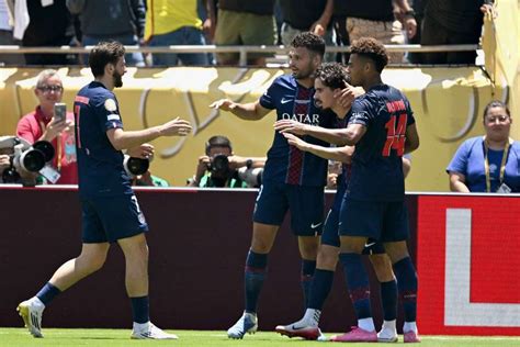 Psg Make Early Club World Cup Statement With Thumping Victory Over
