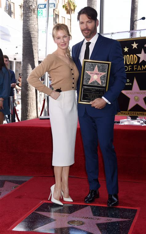 Renee Zellweger At Harry Connick Jr Hollywood Walk Of Fame Ceremony 10
