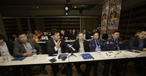 Шадар сайд У Хүрэлсүх Таван толгойд ажиллаж байна