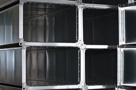 다양한 환기 시스템을 위한 아연 도금 시트로 만들어진 요소 및 부품 강철에 대한 스톡 사진 및 기타 이미지 강철 공기조화 관 신체 부분 Istock