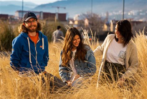 Ubac Equipe Mathilde Blettery Simon Nicolas Violine Malard Mr Mondialisation