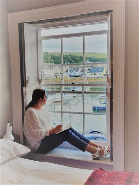 Meet Katy Parker CanvasRebel Magazine Meet Katy Parker CanvasRebel Magazine