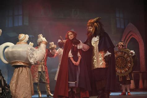 ურჩხული და ლამაზმანი