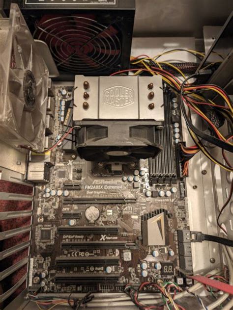 Računalo AMD A10-5800K APU with Radeon(tm) HD Graphics