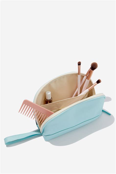 Off The Grid Cosmetic Case