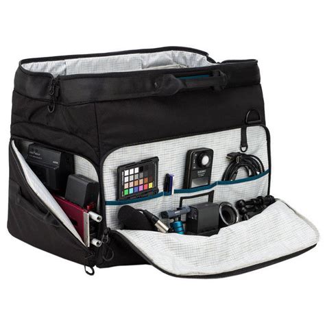 Tenba Cineluxe Shoulder Bag 24 Black - Kamera Express