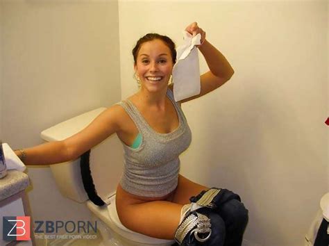Caught On The Loo But Not Weeing Zb Porn Caught On The Loo But Not Weeing Zb Porn