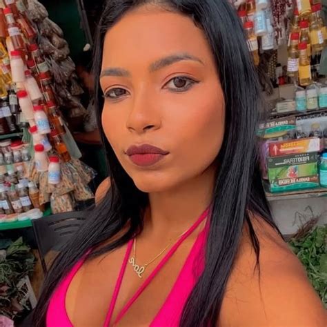 Julia Silva Juliasilva Threads Say More