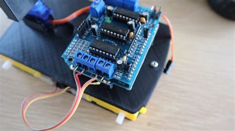 Arduino Based Obstacle Avoiding Robot Car The Diy Life