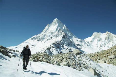 Hiking In Himalayan Stock Image Image Of Mountain Male 2522425