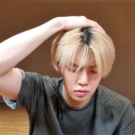 Pin By Zai ♡ On ♡ 투모로우바이투게더 Txt Quick Save