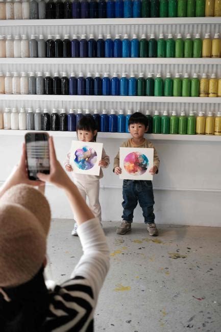 타이중에서 그림 그리기 알코올 잉크 만들기 체험 Kkday