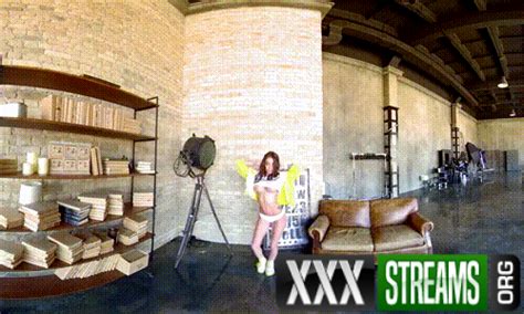 Stasyqvr Sexy In Yellow Oculus 6k