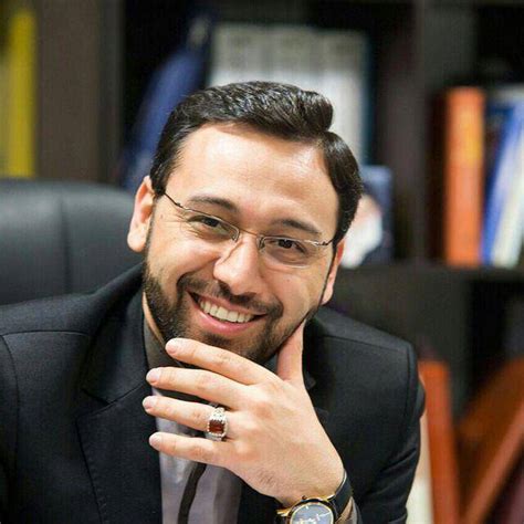 تصاویر کمتر دیده شده از دوران دانشجویی استاندار شهید آذربایجان شرقی