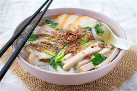 Vietnamese Pork And Thick Noodle Soup Banh Canh Scruff And Steph