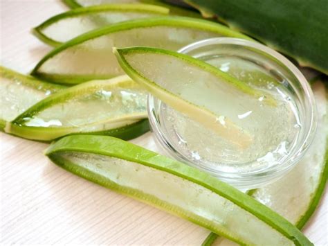 Premium Photo Natural Cosmetic Aloe Vera Gel