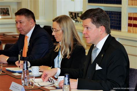 УИХ ын дэд дарга Л Мөнхбаатар Шведийн Хаант Улсын Риксдагт албан ёсны айлчлал хийж байна