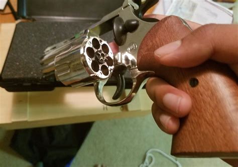 Colt Python 357 Magnum 9mm Blank Firing Revolver 1899388871