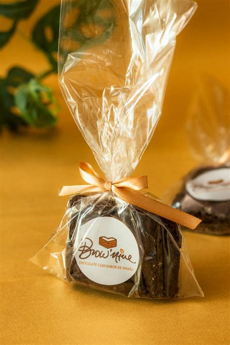 골드 과자 과자류 굽다 노란 색조 노란색 노란색 배경 단 음식 달콤한 디스플레이 디저트 디저트 테이블