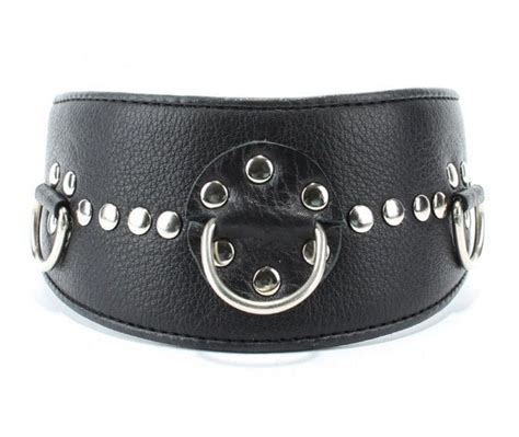 Чёрный кожаный ошейник с полукольцами и клёпками БДСМ Арсенал купить с доставкой по выгодным