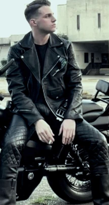 Hot Smoking Leather Biker Tumbex Hot Smoking Leather Biker Tumbex