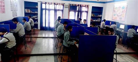 COMPUTER LAB S D Model Babe Mandi Gobindgarh