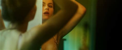 Nude Video Celebs Alexandra Daddario Sexy Songbird 2020