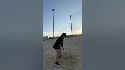 벙커샷에서 가장 중요한 것은 자신감입니다 공 뒤 3cm지점을 강하게 내려치셔야되요 ️‍🔥 ️‍🔥 Klpga정혜윤프로 숏게임레슨 Golfswing 골프스윙