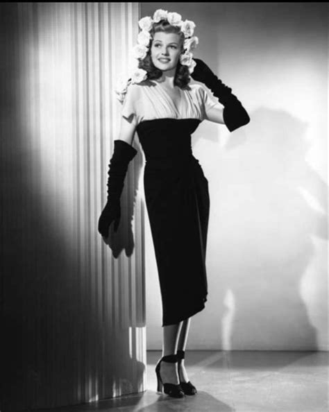 Pin By Alex On Women I Love Rita Hayworth Hollywood Glamour Old