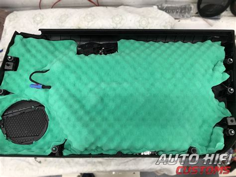 Установка шумоизоляции Comfort Mat Vespa в Audi A5