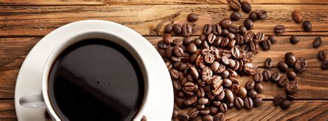 Coffeeandbean 춥다 따뜻한 카푸치노가 슬슬 생각나는 계절이 온것 같다 환기시키려고 열어둔 창문을 그대로 열고 자버려서 아침에 일어나니 온몸이 굳은