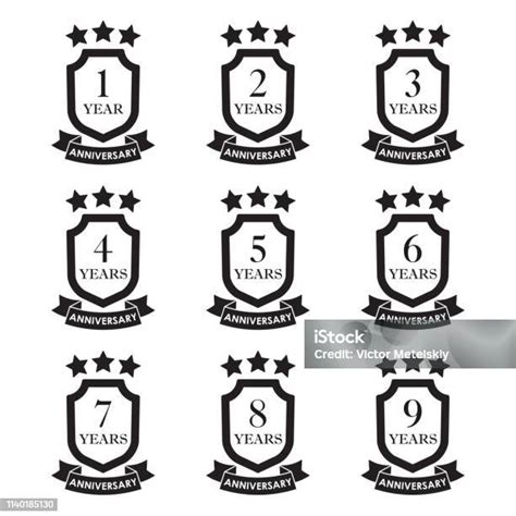 기념일 아이콘 세트입니다 방패와 리본 기념일 엠 블 럼 1 2 5 8 년에 한 합니다 축 하 초대장 및 축 디자인 요소입니다 벡터 일러스트입니다 0명에 대한 스톡 벡터 아트