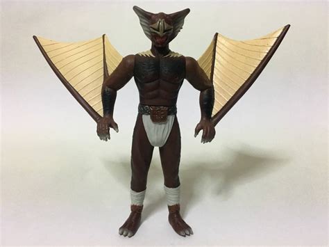 Yahoo オークション 仮面ライダークウガ 怪人シリーズ ズ・ゴオマ・