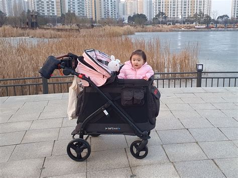 유모차거부 해결 서서타는 유아웨건 레스떼 시즌4 네이버 블로그