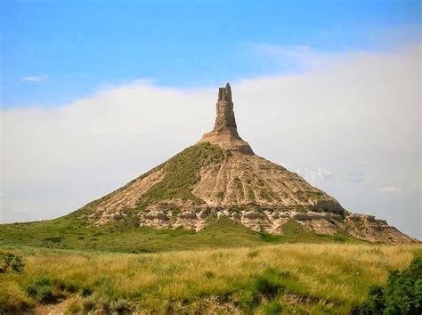 Chimney Rock The Most Picturesque Landmark Along The Oregon Trail In